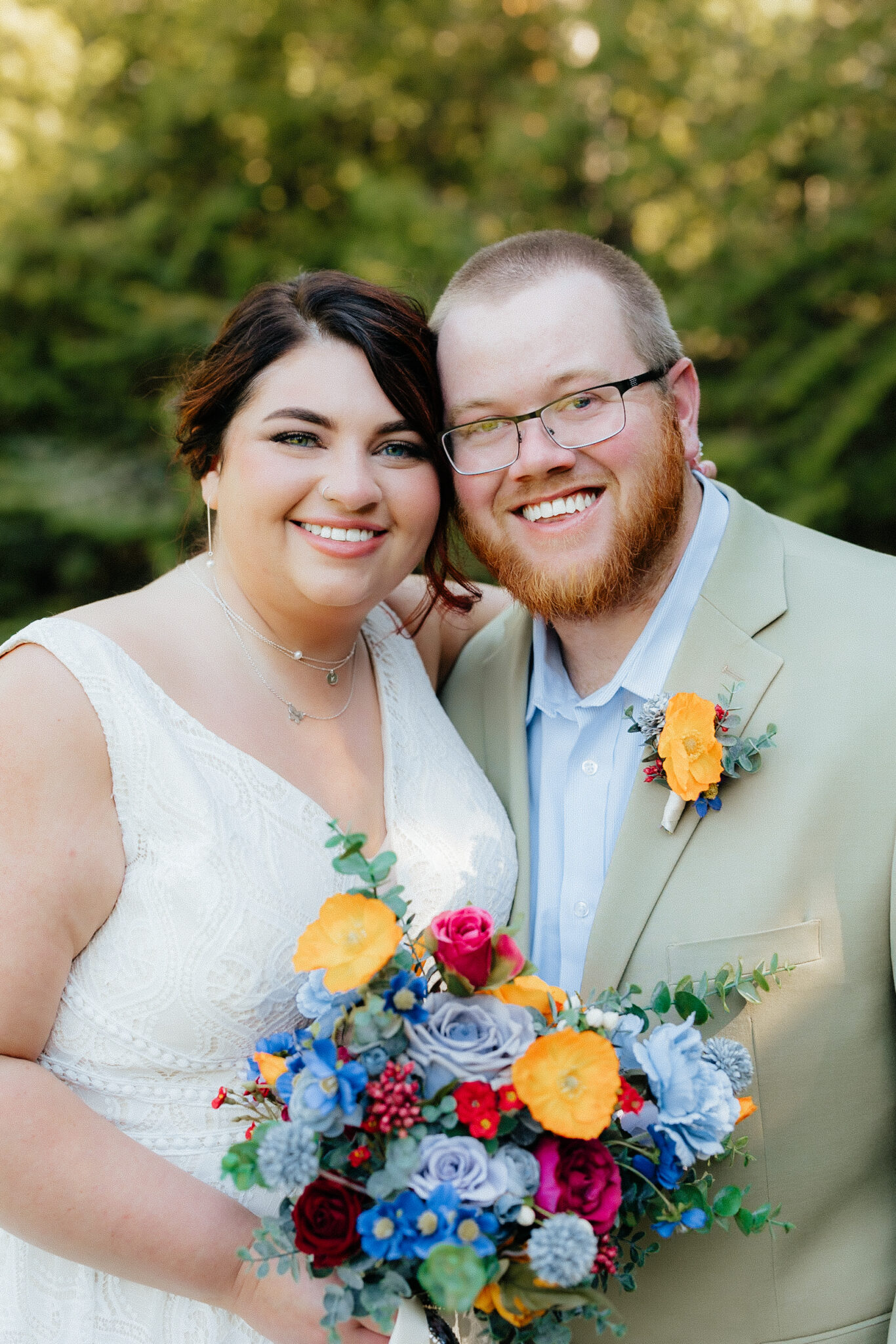 How to Plan a Michigan Spring Elopement - brandilynnsphoto.com